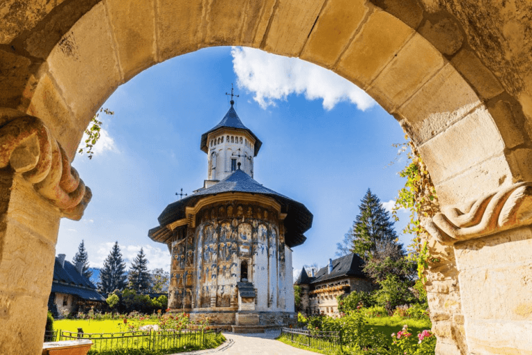 Locuri de pelerinaj - cele mai frumoase manastiri din Romania